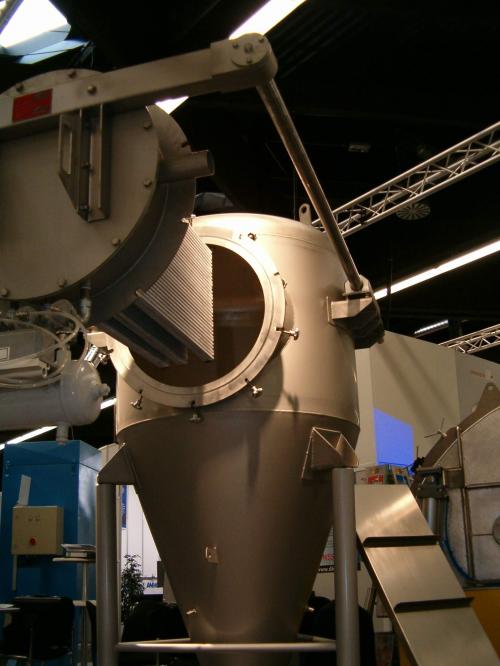 Pneumatic transport system