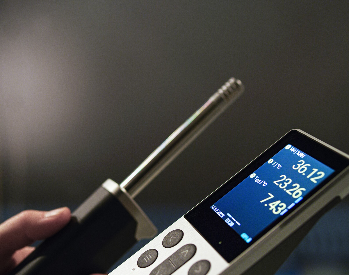 Handheld Indicator Allows Portable Measurements